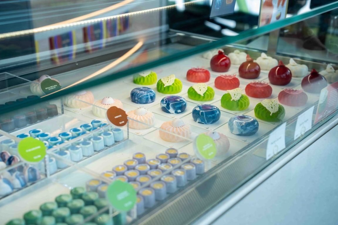 360-DEGREE “GLASSHOUSE” DESSERT CAFÉ BY JANICE WONG ATOP THE SUPERTREE ...