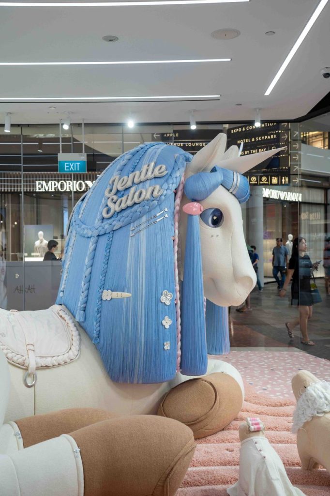 GENTLE MONSTER X JENNIE POP-UP STORE IN SINGAPORE WITH WHIMSICAL GIANT ...