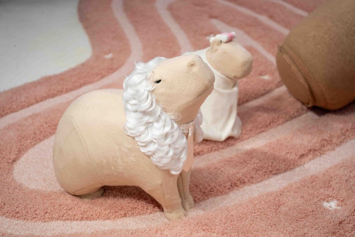 GENTLE MONSTER X JENNIE POP-UP STORE IN SINGAPORE WITH WHIMSICAL GIANT ...