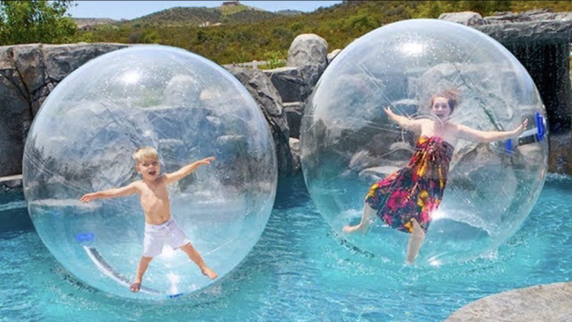LARGEST WATERPARK BUBBLE FIESTA AT ADVENTURE COVE WITH GIANT INFLATABLE ...