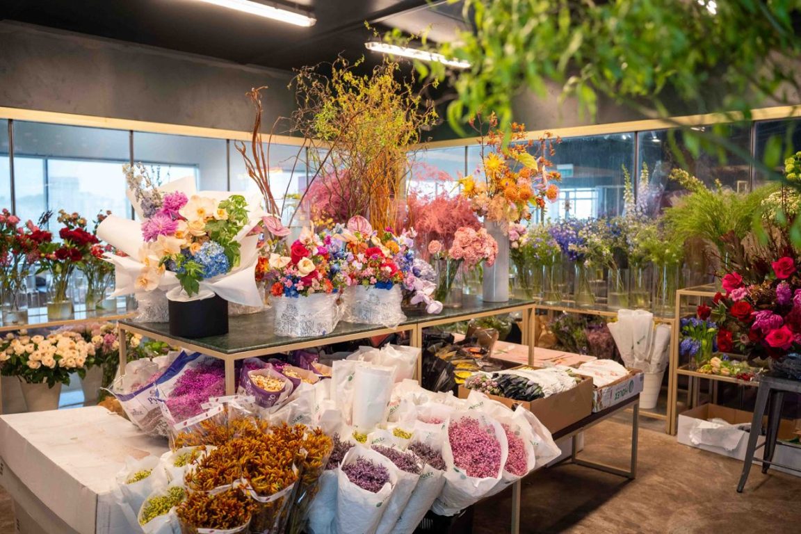 THIS FLORIST IN SINGAPORE SELLS QUIRKY “ICE CREAM” CONE FLOWER BOUQUETS ...