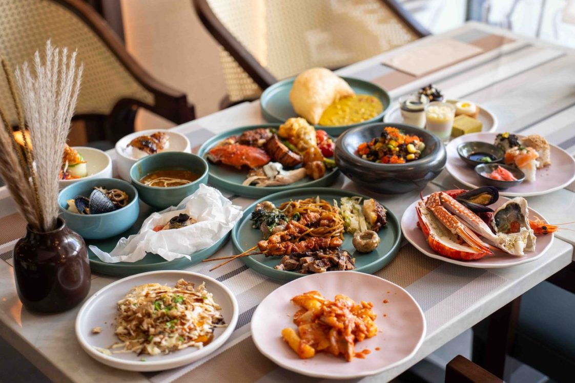 CHARA BRASSERIE: NEW SEAFOOD BUFFET AT MERCURE ICON SINGAPORE CITY ...