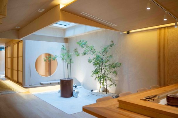 ZEN GARDEN-INSPIRED OMAKASE RESTAURANT WITH OVERFLOWING UNI “MOUNTAIN ...