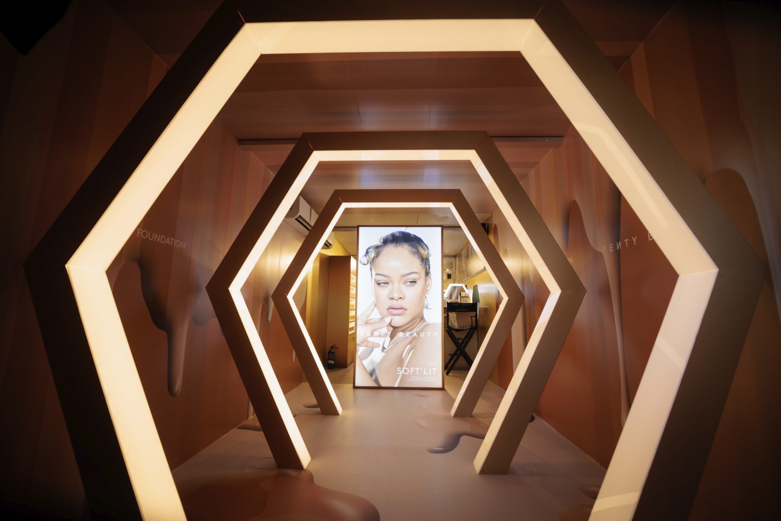FENTY BEAUTY POP-UP AT MARINA BAY SANDS WITH FREE PHOTOBOOTH & CUSTOM ...