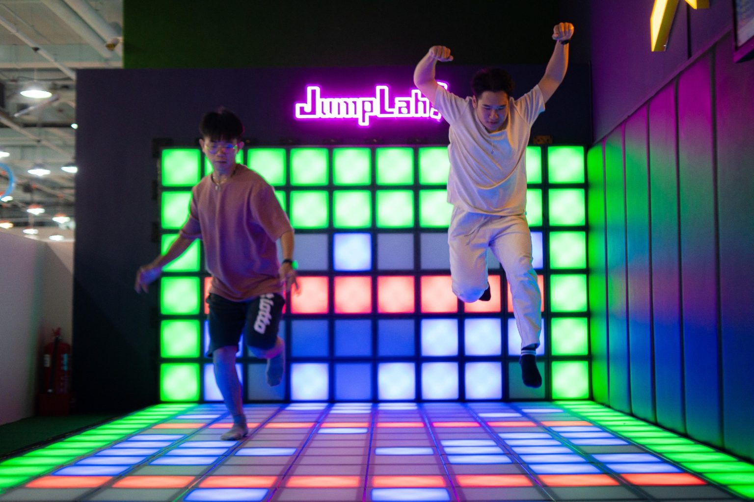 NEW INDOOR PLAYGROUND IN JOHOR BAHRU WITH VIRAL “FLOOR IS LAVA” GAMES ...