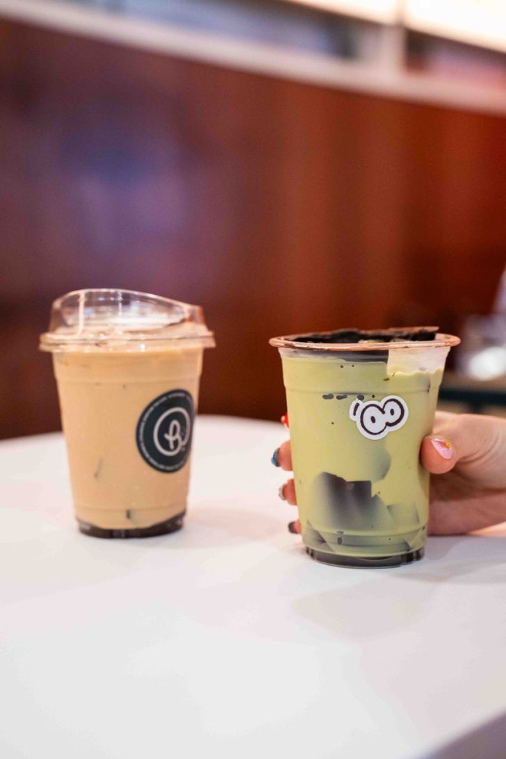 VIRAL “CRACKING” CHOCOLATE LATTES YOU HAVE TO SQUEEZE TO DRINK ARE NOW ...