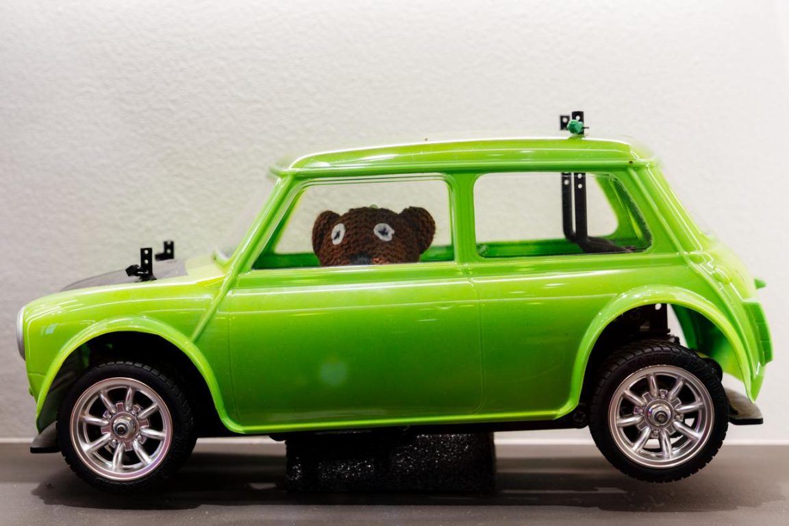 NEW FREE RETRO TOY-THEMED POP-UP WITH HUMAN CLAW MACHINE, VINTAGE ...