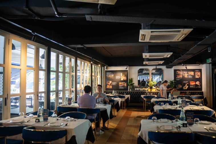 EXPLODING CHEESY PASTA “WATERFALL” SANDWICH AT THIS POPULAR ITALIAN ...