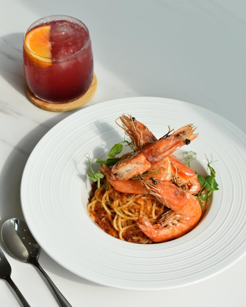 NEW HALAL WEEKEND SEAFOOD BUFFET WITH LIVE ROTI PRATA STATION, DIY MUAH ...