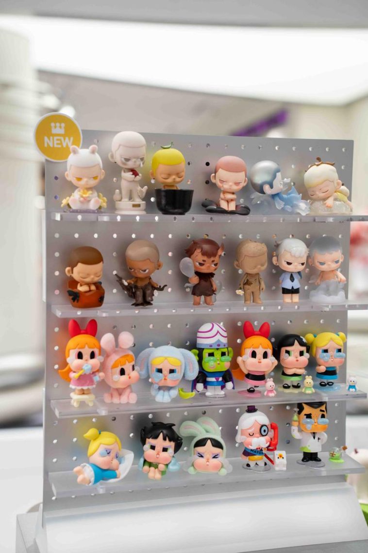 NEW LARGEST POP MART STORE OPENS AT ION ORCHARD WITH LIFE-SIZED SKULL PANDA STATUE, PHOTOBOOTH ...