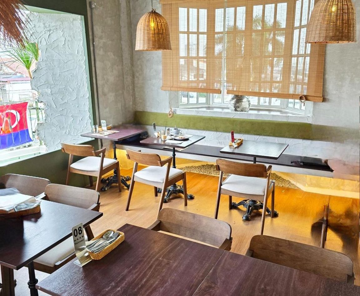 PALATES & BAGELS: POPULAR BAGEL CAFÉ IN JOHOR BAHRU OPENS NEW 2-STOREY ...
