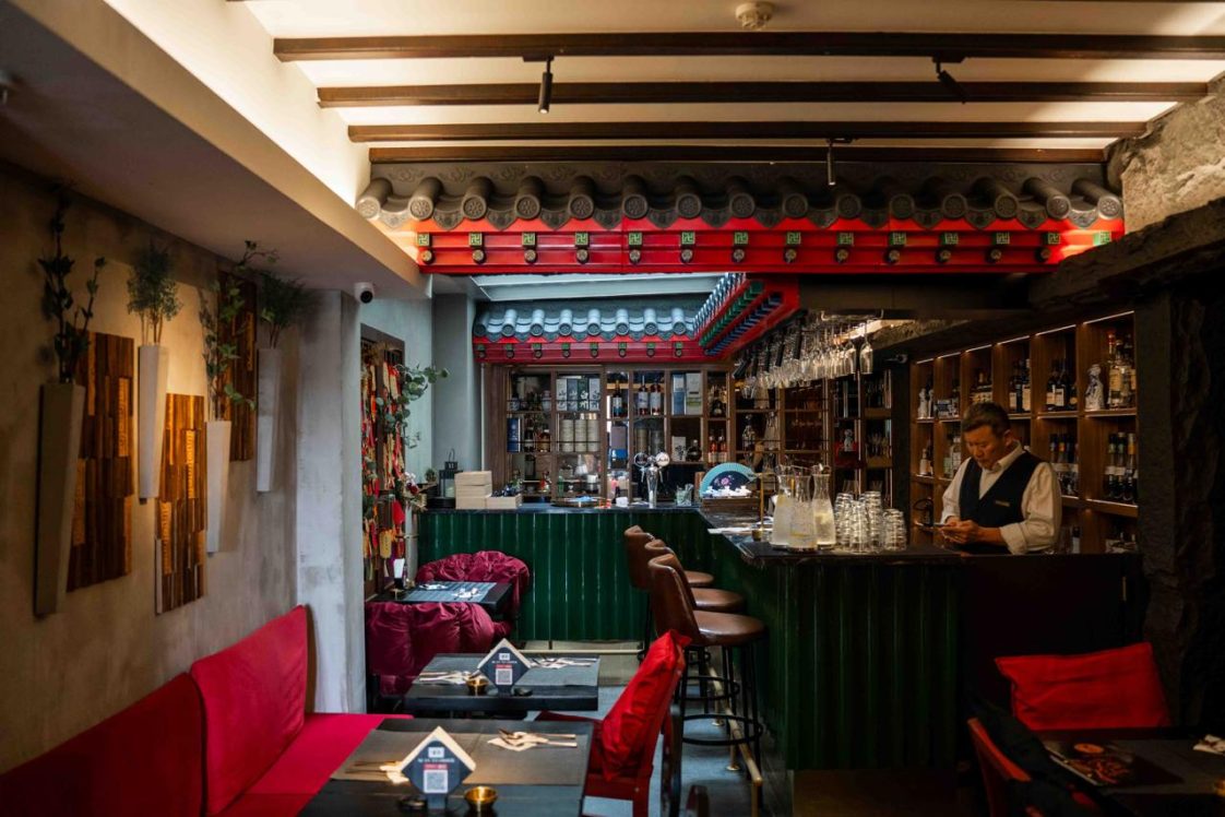 NEW 4-STOREY TCM CLINIC-INSPIRED BAR HAS THEATRICAL COCKTAIL “ROULETTES ...