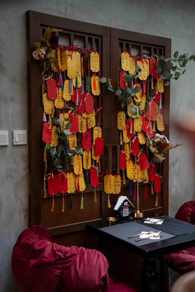 NEW 4-STOREY TCM CLINIC-INSPIRED BAR HAS THEATRICAL COCKTAIL “ROULETTES ...