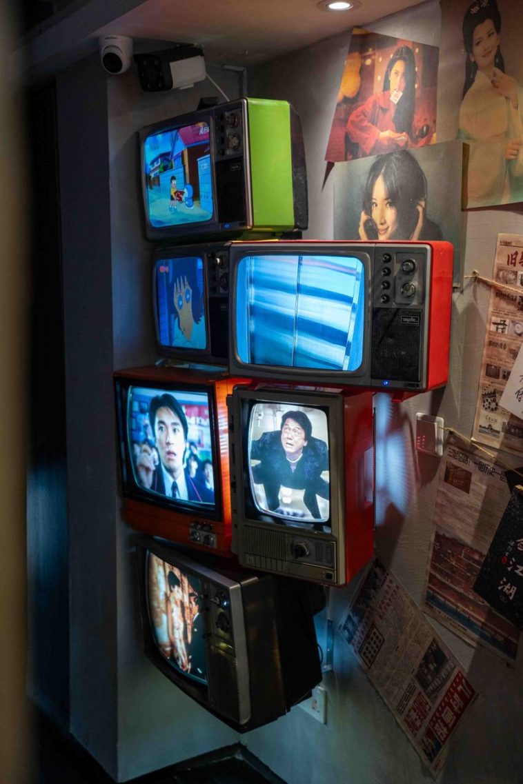 NEW 4-STOREY TCM CLINIC-INSPIRED BAR HAS THEATRICAL COCKTAIL “ROULETTES ...