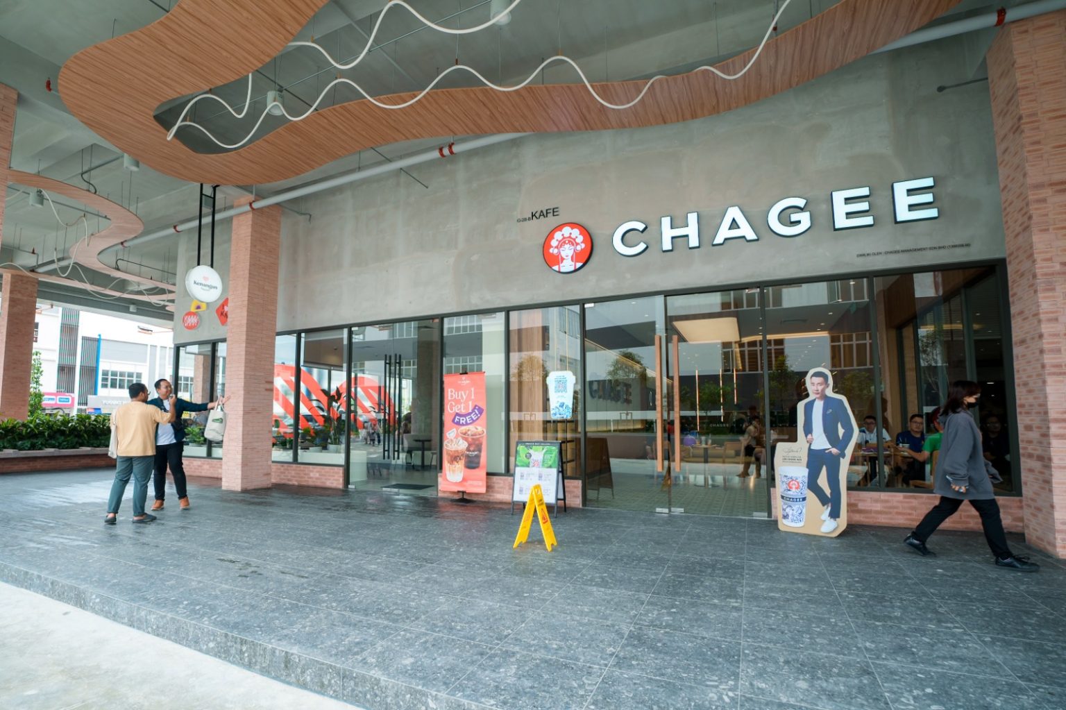 NEW 3-STOREY LIFESTYLE MALL, THE COMMUNE, IN JOHOR WITH CHAGEE DRIVE ...