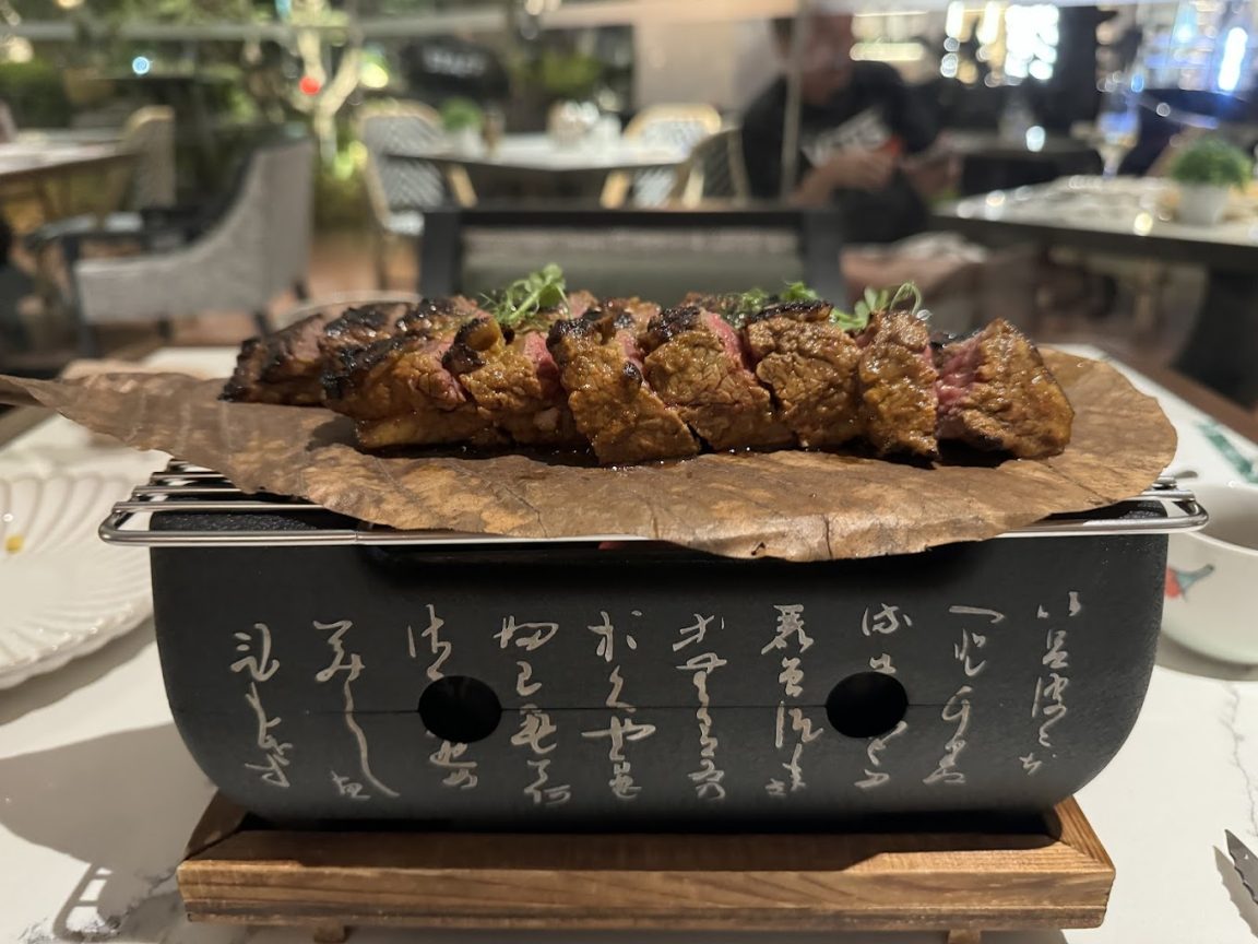 UNLIMITED WAGYU STEAK BUFFET WITH FREE FLOW TRUFFLE FRIES, GARLIC BREAD ...