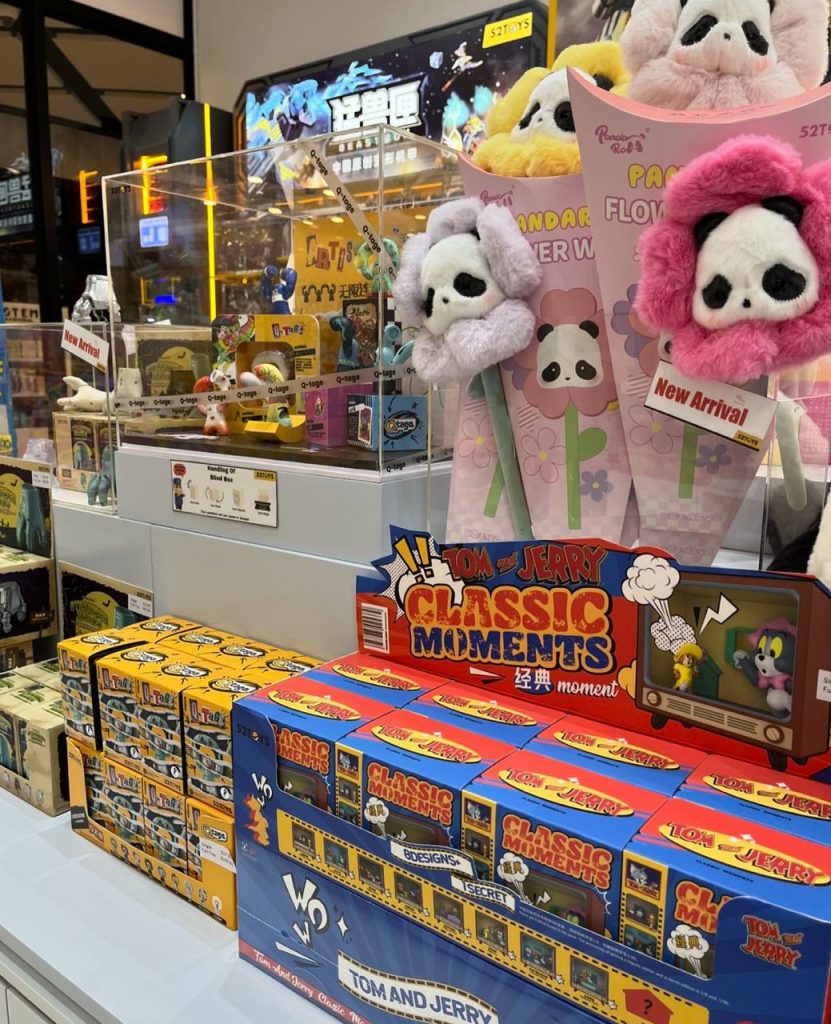 NEW MEGA COLLECTIBLE TOY CHAIN FROM CHINA 52TOYS OPENS FIRST-EVER STORE ...