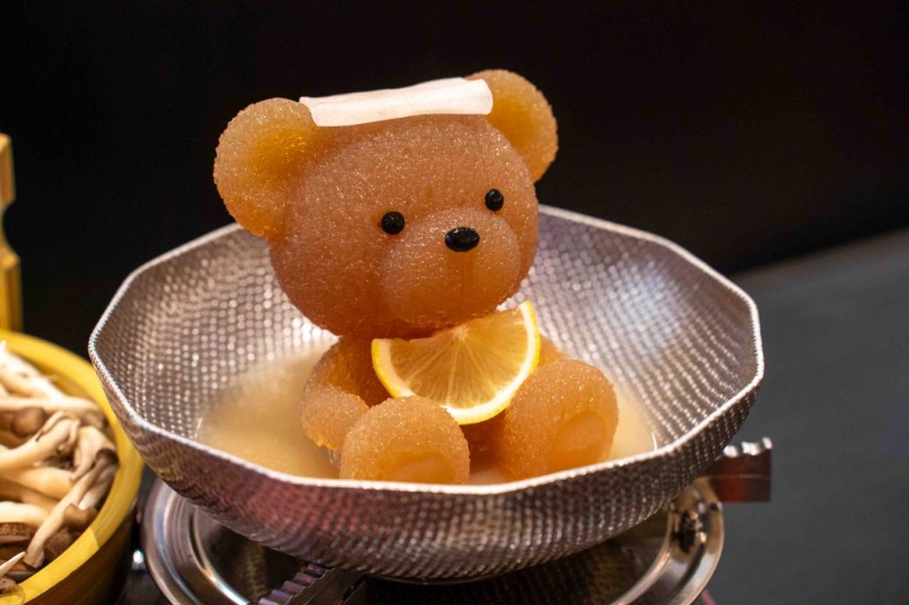 FAMOUS TEDDY BEAR-SHAPED HOTPOT FROM JAPAN, KUMACHAN ONSEN, OPENS IN ...