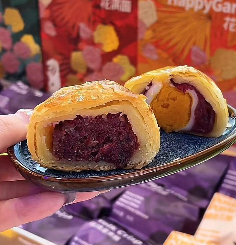 FAMOUS DAKOTEA TEA CHAIN FROM YUNNAN OPENS IN ORCHARD WITH “STICKY RICE ...