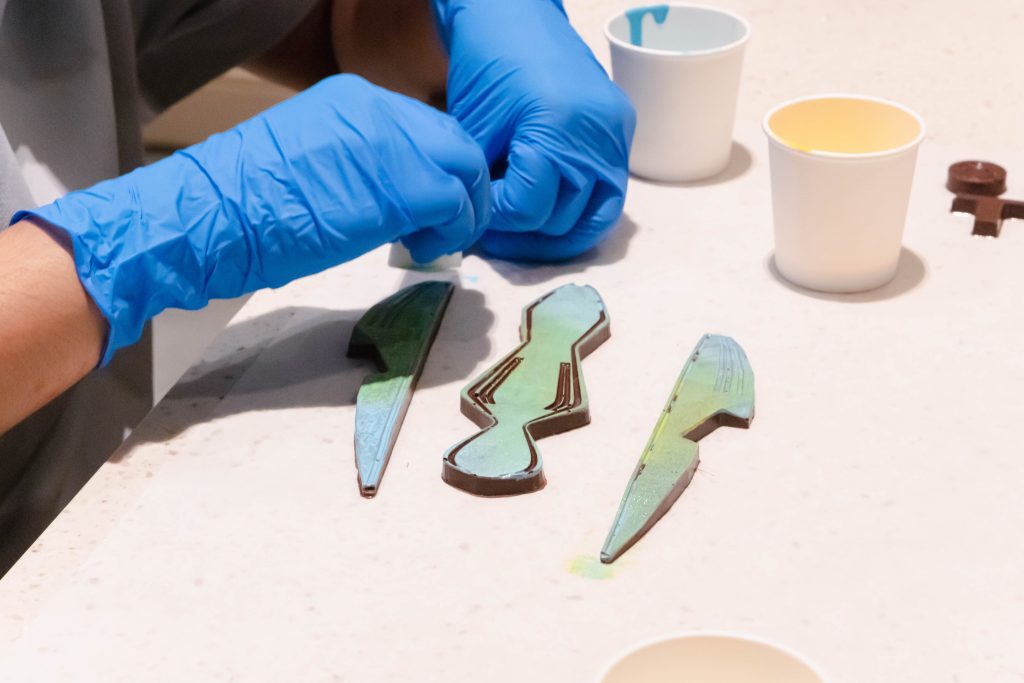 DIY YOUR OWN CHOCOLATE RACE CAR WITH EDIBLE PAINT AT THIS CHOCOLATE ...