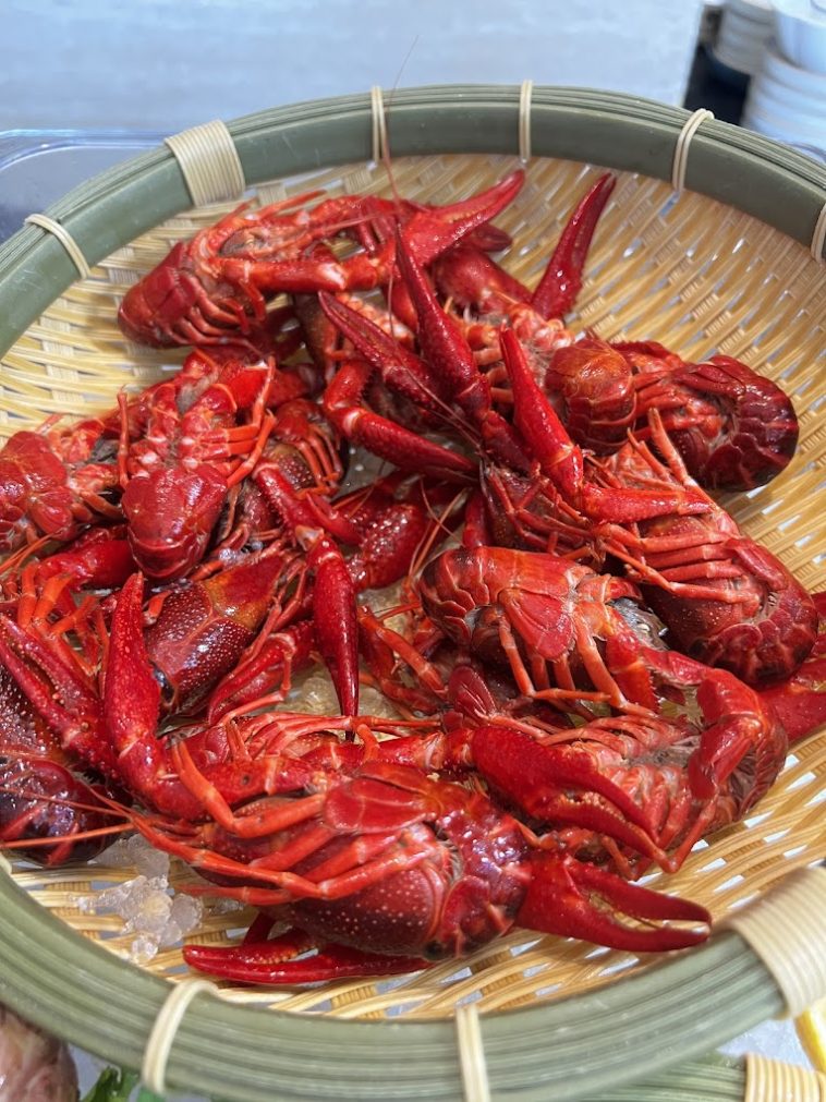 1-FOR-1 SEAFOOD BUFFET AT SHERATON TOWER WITH FRESH CRABS, CRAYFISH ...