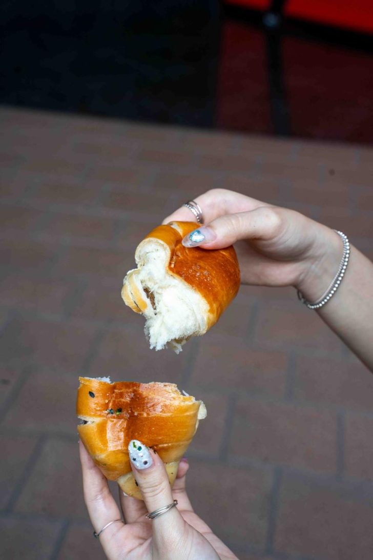 VIRAL FLUFFY SHIO PANS, DONA MANIS BANANA PIE & CHUNKY “SNOWBALL” MOCHI ...