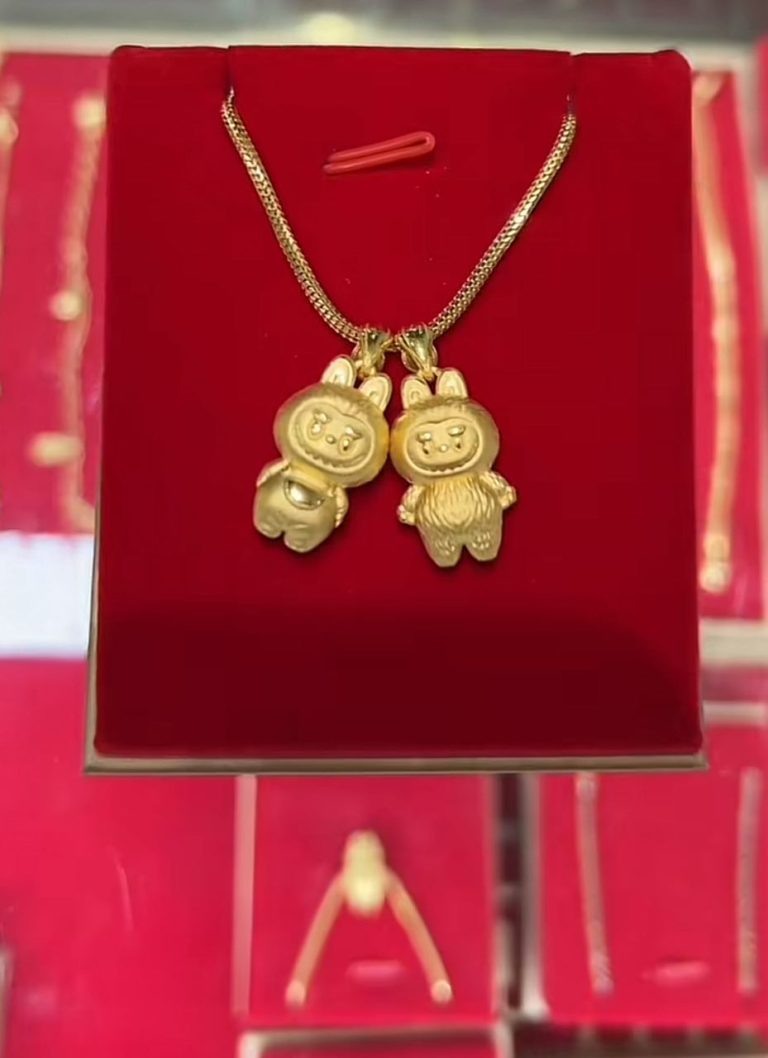 CUSTOM 24K GOLD LABUBU CHARMS & PENDANTS AT THIS JEWELLERY STORE IN ...