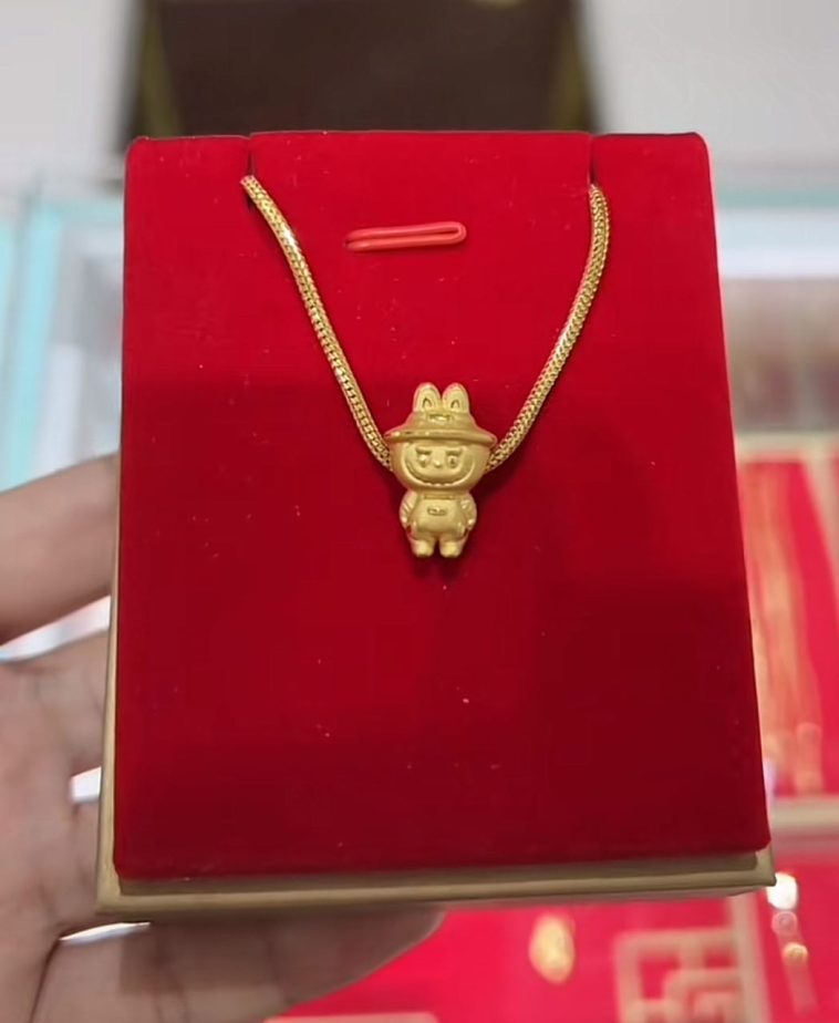 CUSTOM 24K GOLD LABUBU CHARMS & PENDANTS AT THIS JEWELLERY STORE IN ...