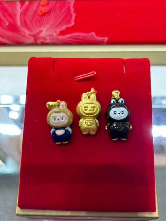 CUSTOM 24K GOLD LABUBU CHARMS & PENDANTS AT THIS JEWELLERY STORE IN ...