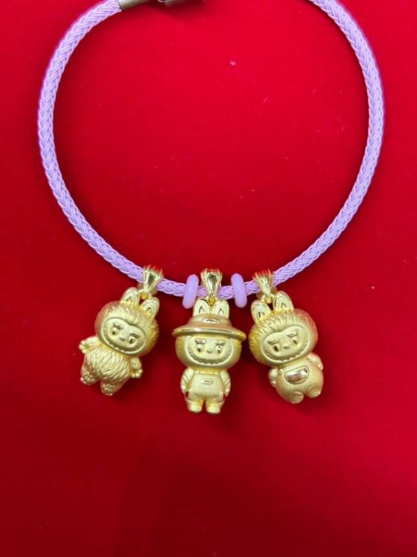 CUSTOM 24K GOLD LABUBU CHARMS & PENDANTS AT THIS JEWELLERY STORE IN ...