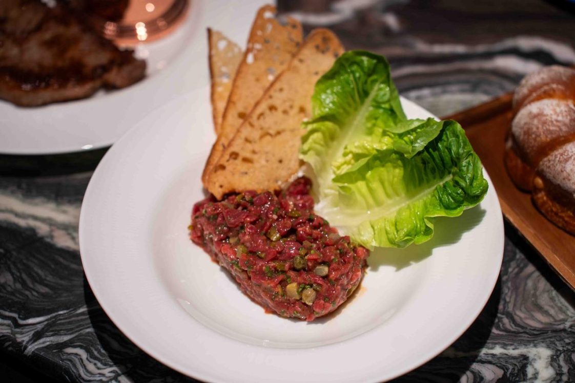 CYGNET: NEW CHIC STEAKHOUSE IN THE CBD HAS STEAK TARTARE TROLLEY SERVED ...
