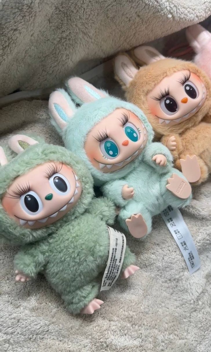 VIRAL EYELASH EXTENSION SERVICE FOR YOUR LABUBU NOW AVAILABLE AT THIS ...