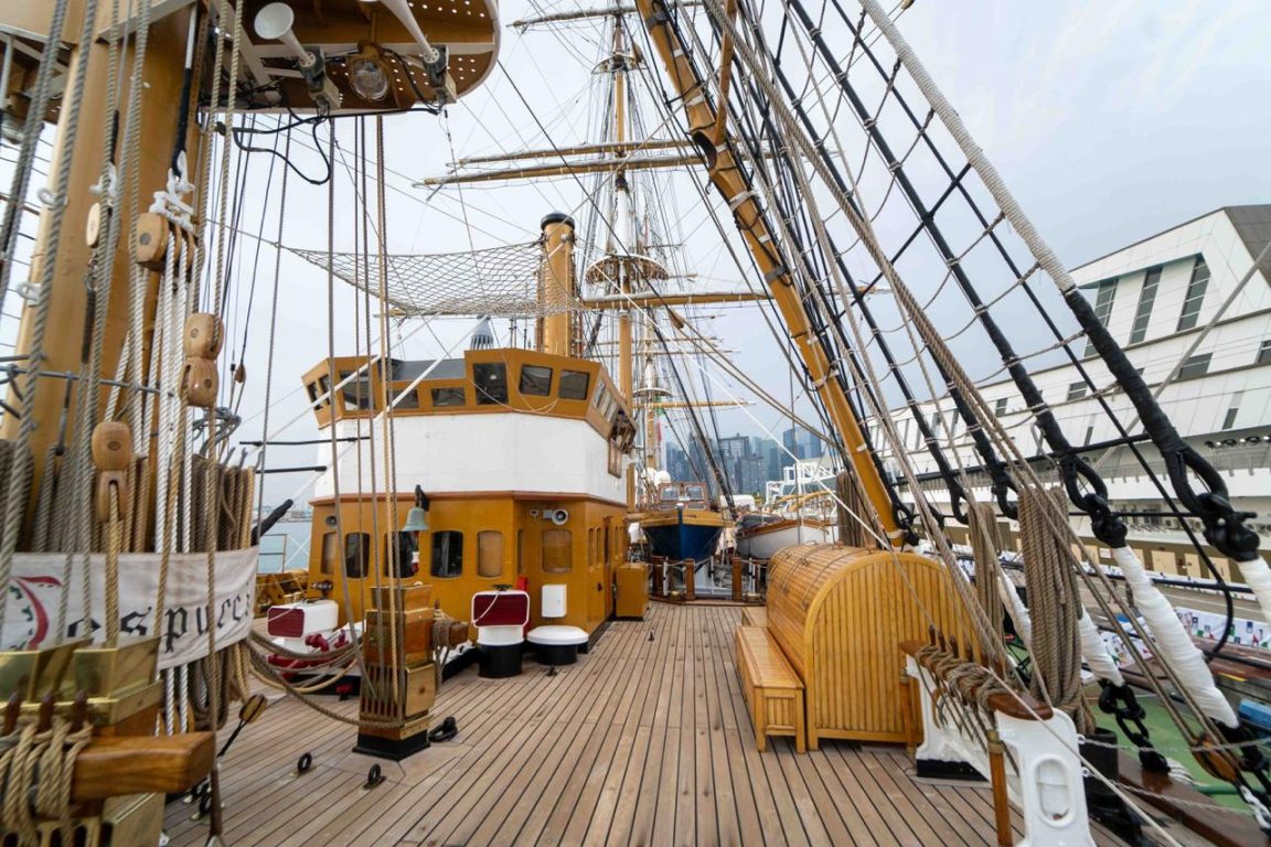 [FIRST LOOK] ICONIC ITALIAN SAILING SHIP AMERIGO VESPUCCI DOCKS IN ...