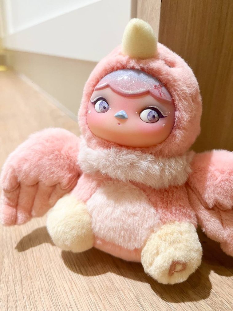 CUSTOM LABUBU “BEAUTY SERVICES” WITH FACE MAKEUP & BODY PAINT IN ...