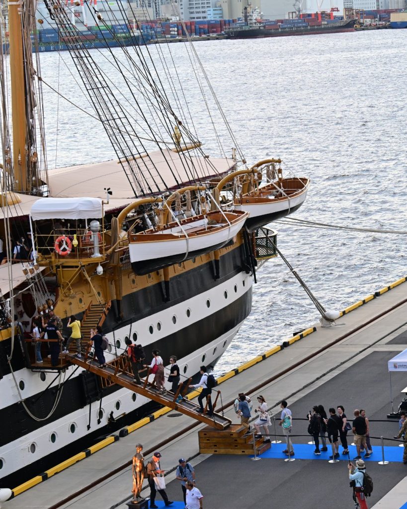 FREE ADMISSION ABOARD THIS FAMOUS ITALIAN SAILING SHIP IN SINGAPORE ...