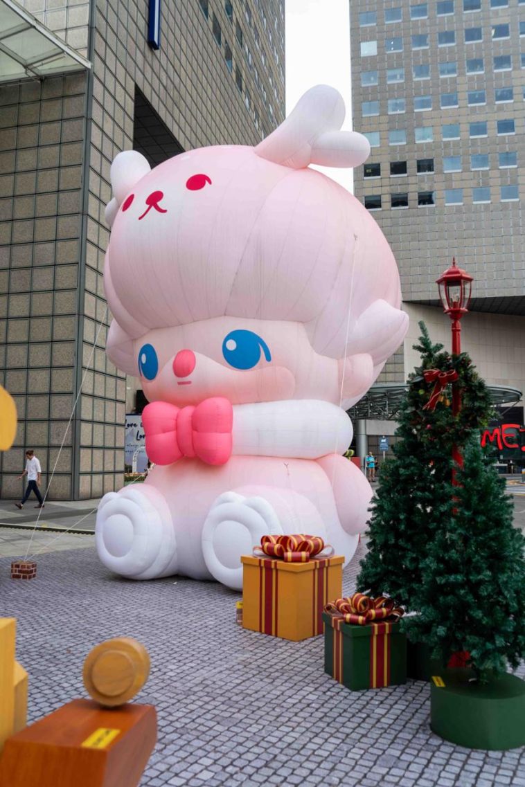 POPMART-THEMED CHRISTMAS VILLAGE WITH 6-METRE TALL DIMOO, GIANT LABUBU ...