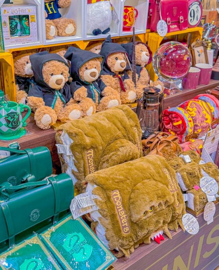 HARRY POTTER X MINISO POP-UP STORE FINALLY OPENS IN SINGAPORE WITH OVER ...