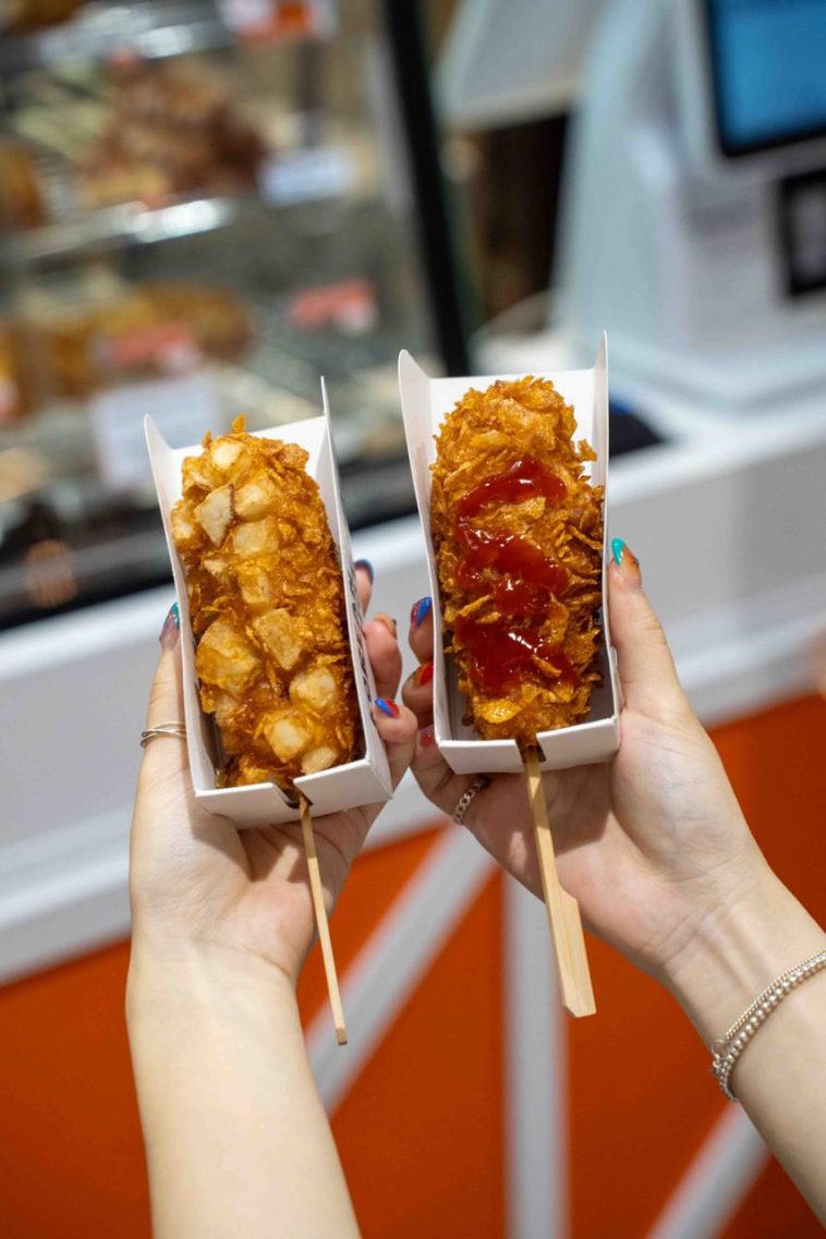 CHEESY KOREAN CORN DOGS COATED WITH CRUNCHY CORNFLAKES & POTATO CHUNKS ...