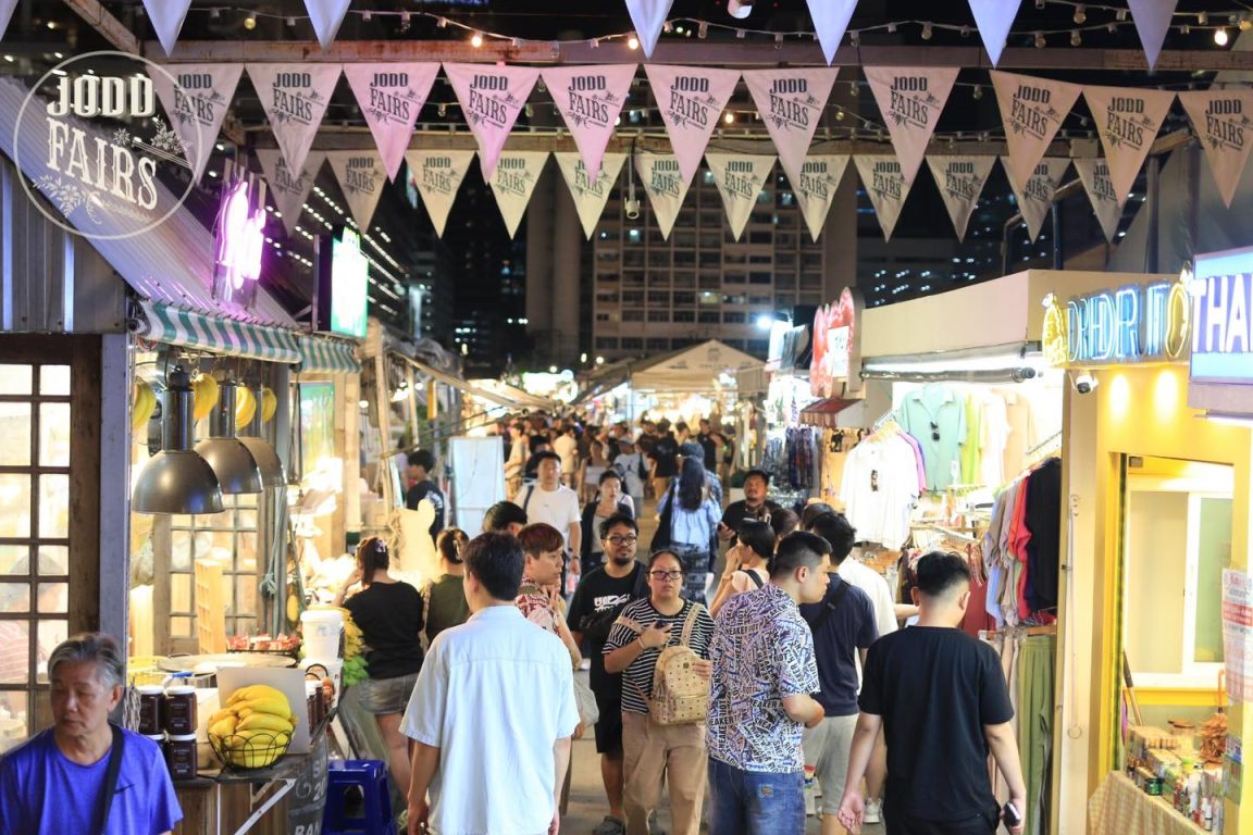 POPULAR JODD FAIRS RATCHADA NIGHT MARKET OPENS AT NEW LOCATION IN ...