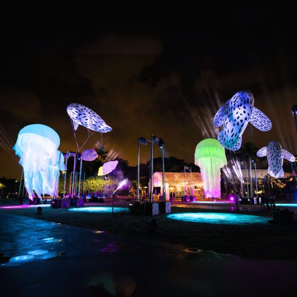 NEW OCEAN-THEMED LIGHT DISPLAY AT SENTOSA BEACH WITH GIANT FLOATING ...