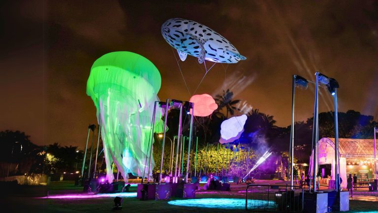 NEW OCEAN-THEMED LIGHT DISPLAY AT SENTOSA BEACH WITH GIANT FLOATING ...