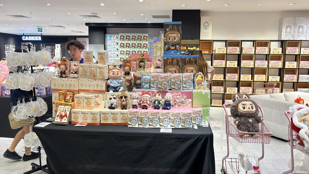 NEW MEGA BLIND BOX & CLAW MACHINE STORE WITH OVER 1000 ITEMS FROM JUST ...