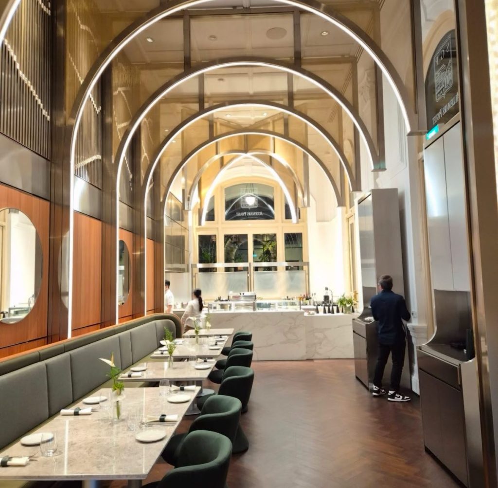 WORLD’S FIRST AP CAFÉ BY AUDEMARS PIGUET OPENS IN SINGAPORE AT RAFFLES ...