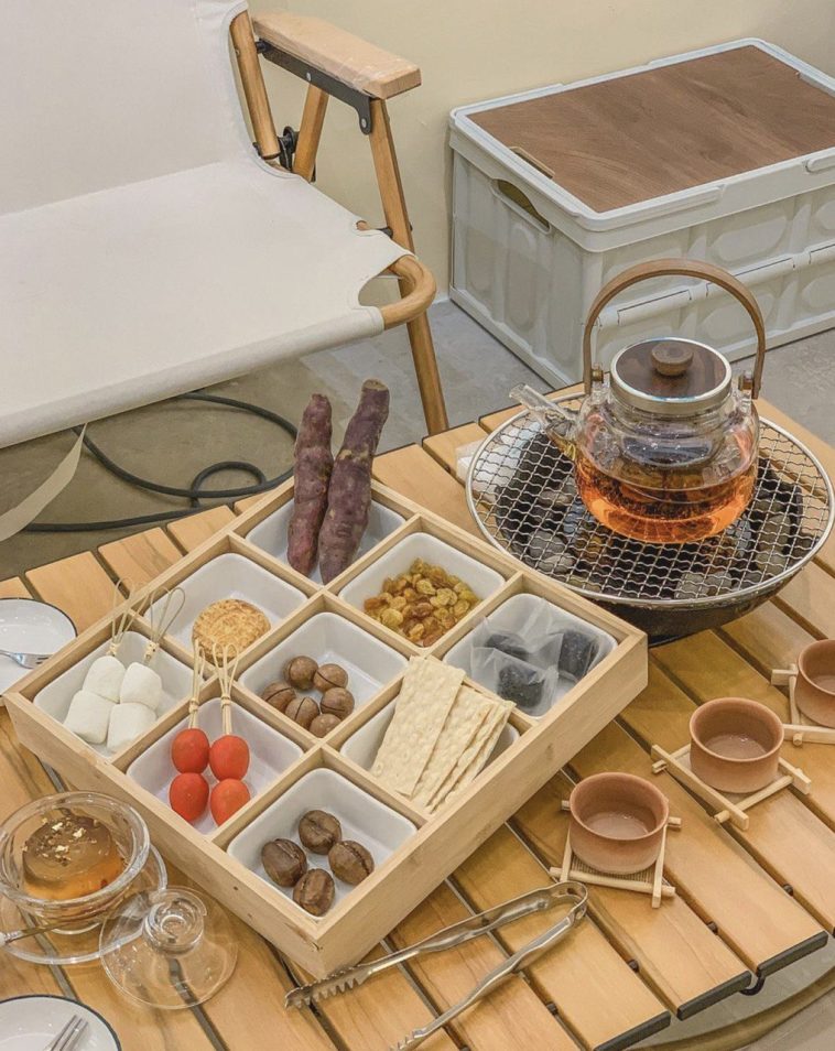 AESTHETIC CAMPING-THEMED CHINESE TEA PARLOUR IN JOHOR BAHRU WITH DIY ...