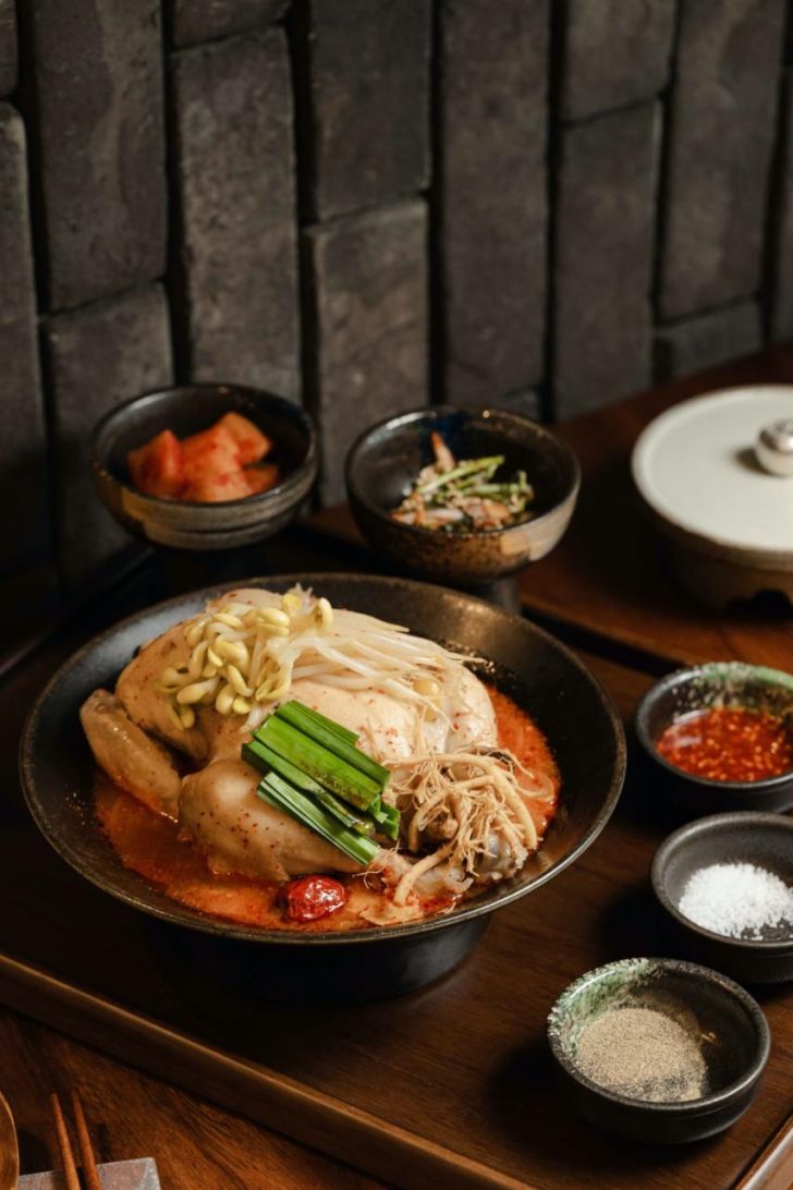 MODU: FIRST-EVER KOREAN SAMGYETANG SPECIALTY RESTAURANT HAS BLACK ...