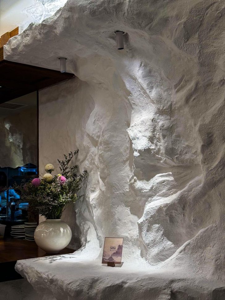 MODU: FIRST-EVER KOREAN SAMGYETANG SPECIALTY RESTAURANT HAS BLACK ...