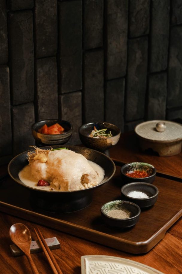 MODU: FIRST-EVER KOREAN SAMGYETANG SPECIALTY RESTAURANT HAS BLACK ...