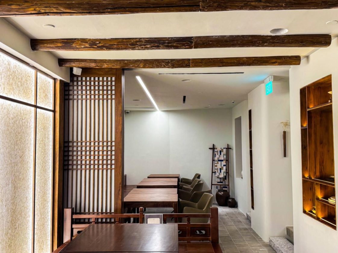 MODU: FIRST-EVER KOREAN SAMGYETANG SPECIALTY RESTAURANT HAS BLACK ...