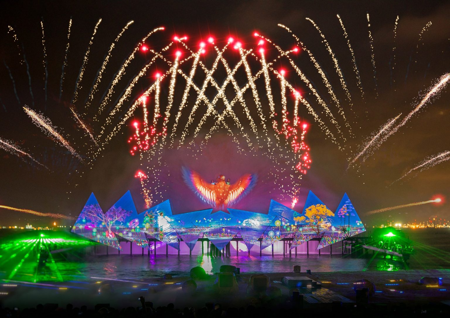 NEW SPECTACULAR 40-METRE HIGH FIREWORKS DISPLAY AT SENTOSA’S WINGS OF ...