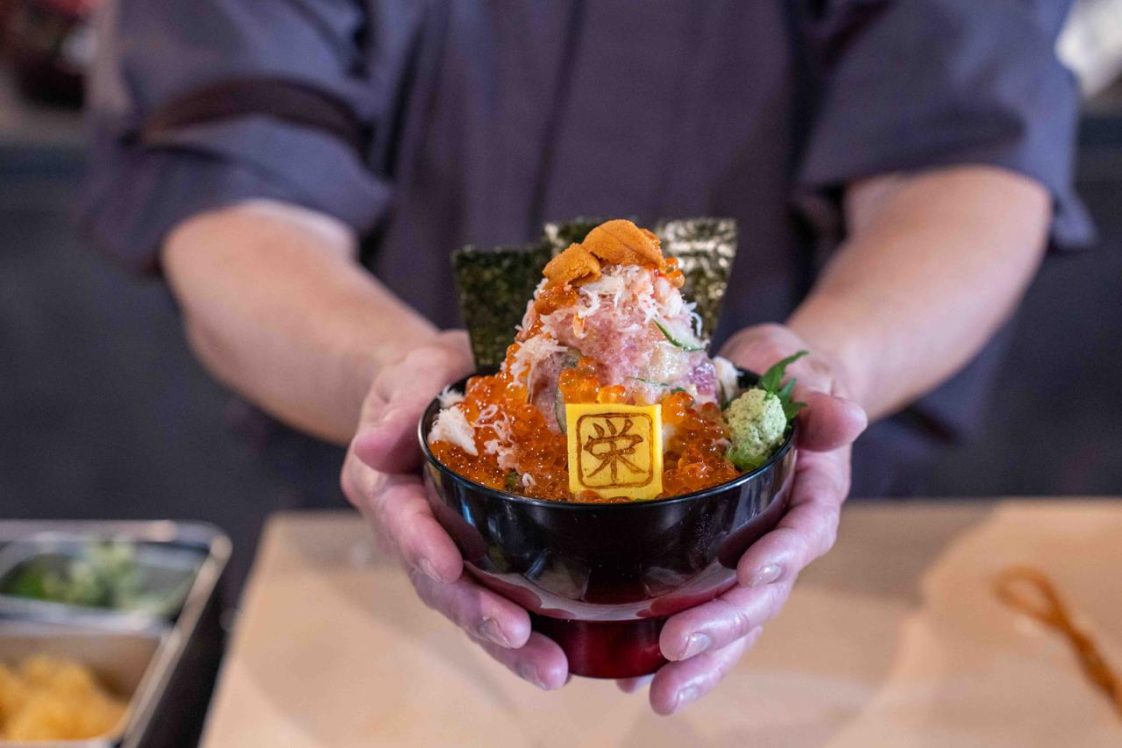 MEGA-SIZED DONS OVERFLOWING WITH MEAT & SEAFOOD TOPPINGS AT THIS NEW ...